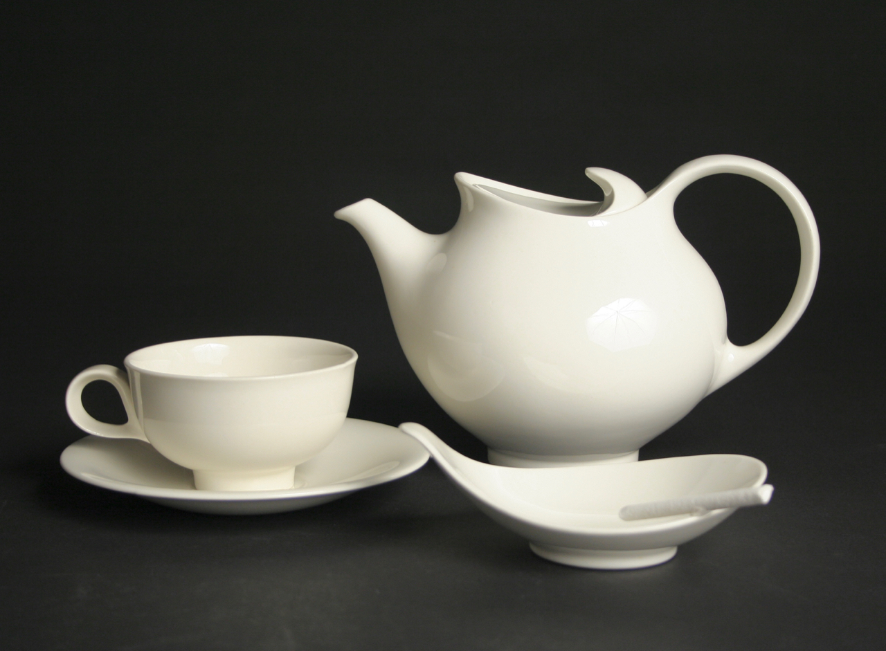 Collections with Food – International Museum of Dinnerware Design ...